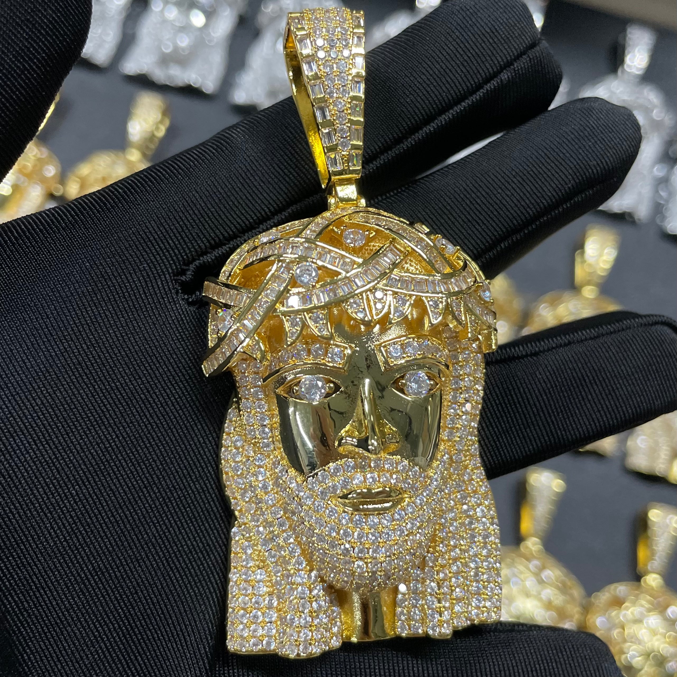 Moissanite Exquisite Luxury Jesus Figure Pendant – kankco